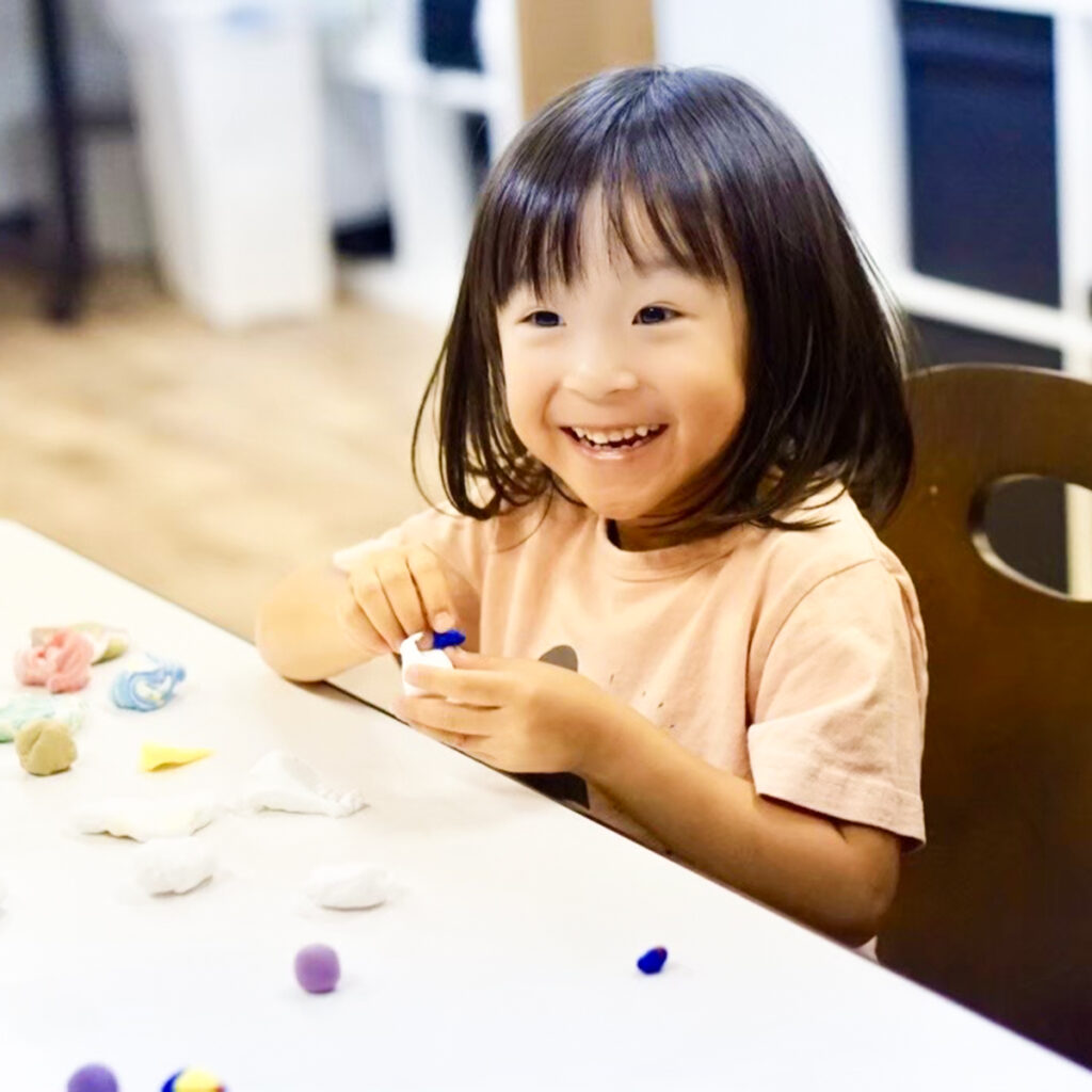 日本こども色彩協会｜こどもの習い事・知育教室と大人の資格講座